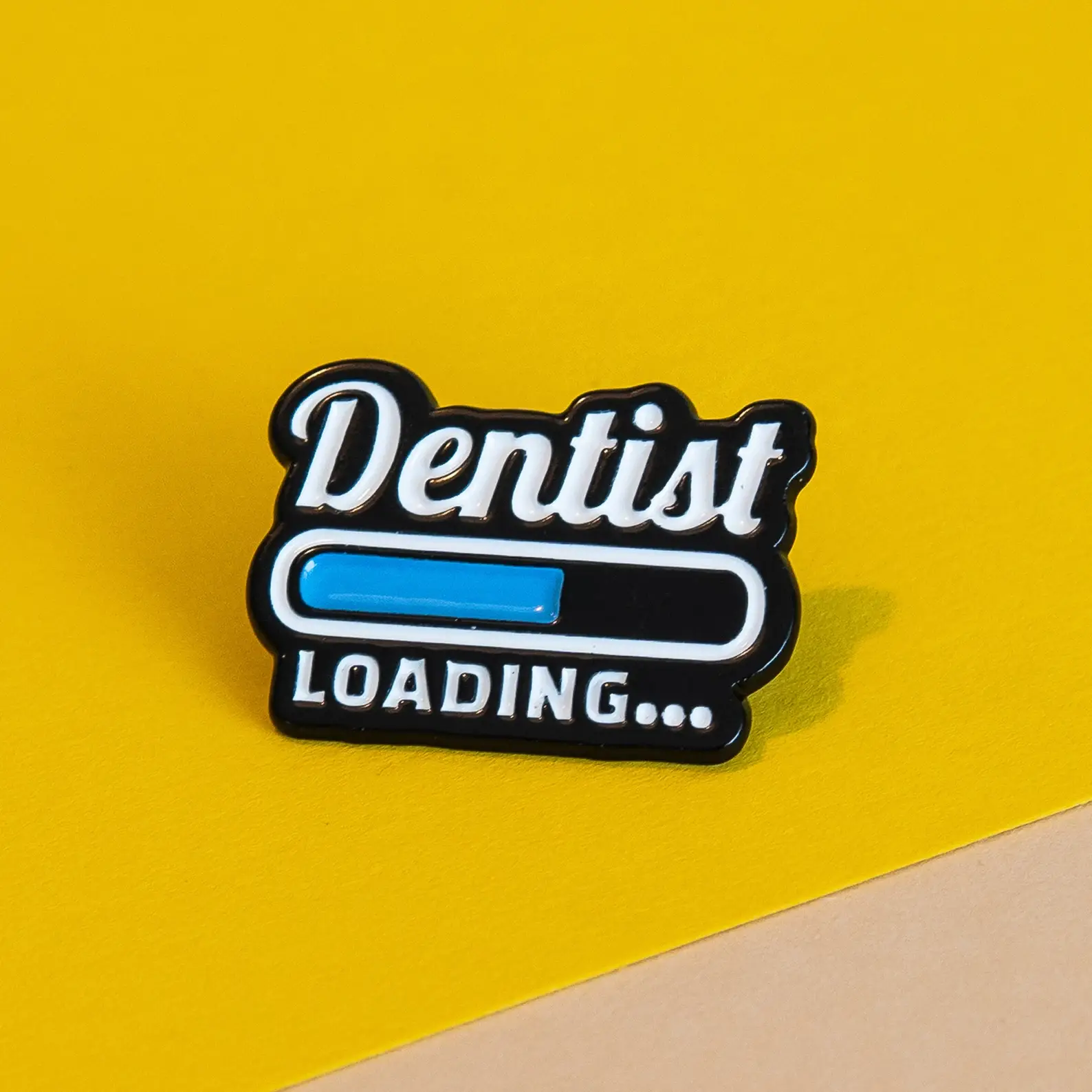 Dentist Loading - Brooch Enamel Pin - Dot Badges